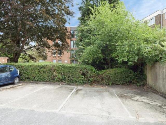 1 bedroom ground floor flat for sale in London Road, Patcham, Brighton, BN1