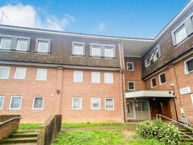 1 Bedroom Ground Floor Flat For Sale In Lord Mountbatten Close, Southampton