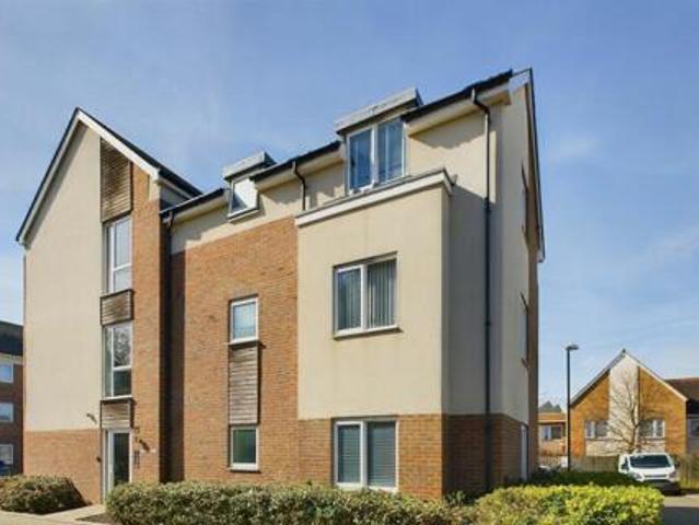 1 Bedroom Ground Floor Flat For Sale In Lark Rise