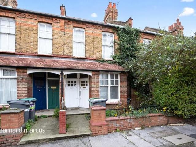 1 bedroom ground floor flat for sale in Moselle Avenue, London, N22