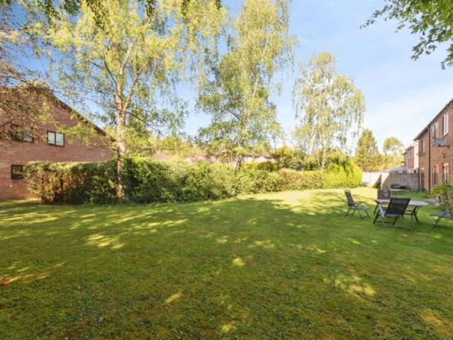 1 bedroom ground floor flat for sale in Maywell Drive, Solihull, B92