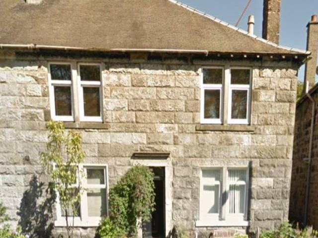 1 bedroom ground floor flat for sale in Main Road Beith Ayrshire KA14 KA14