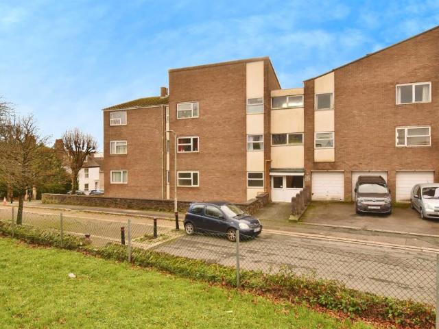 1 bedroom ground floor flat for sale in Masterman Road, Plymouth, PL2