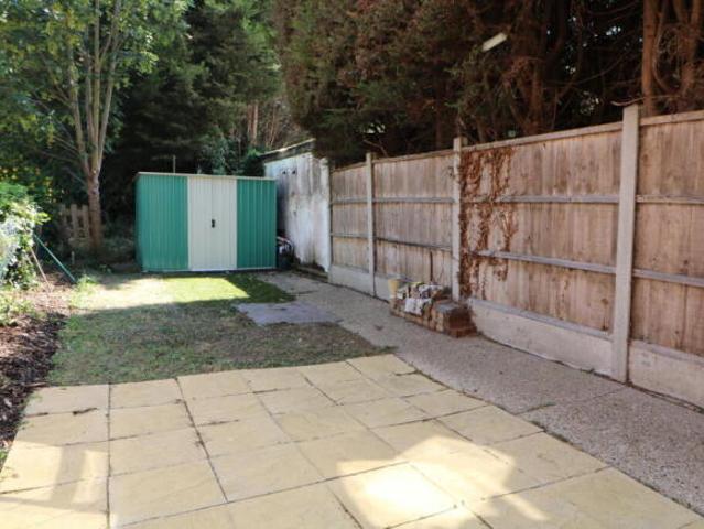 1 bedroom ground floor flat for sale in Norwich Close, Southend, SS2