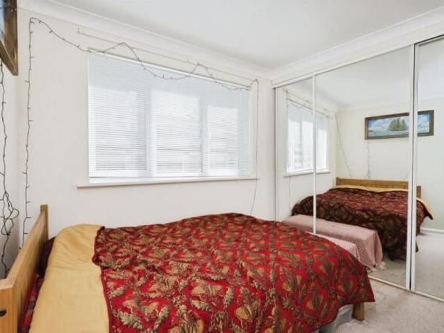 1 bedroom ground floor flat for sale in Spencer Road, Eastbourne, BN21