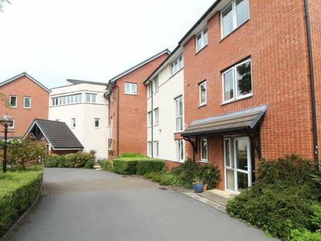 1 bedroom ground floor flat for sale in Station Road Apartment 15 Smithy Court Marple SK6