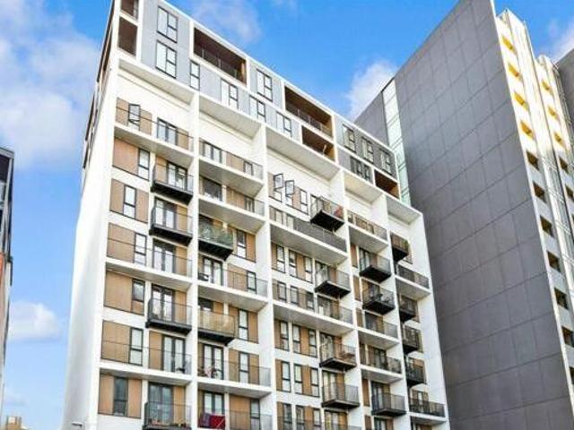 1 Bedroom Ground Floor Flat For Sale In Sutton