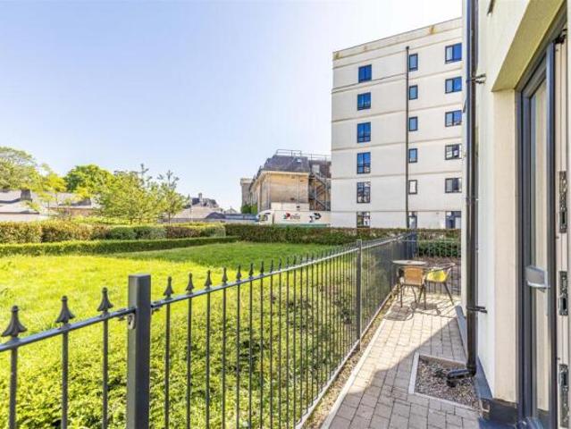 1 bedroom ground floor flat for sale in West Cliff Road, Bournemouth, BH2
