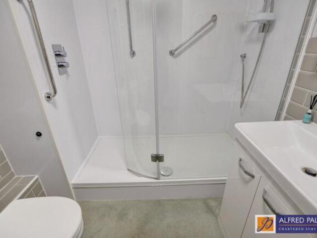 1 bedroom ground floor flat for sale in Willow Bank Court, East Boldon, NE36