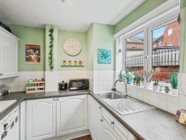 1 bedroom ground floor flat for sale in Upper Priory Street, Northampton, NN1