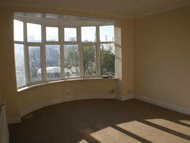 1 bedroom ground floor flat to rent