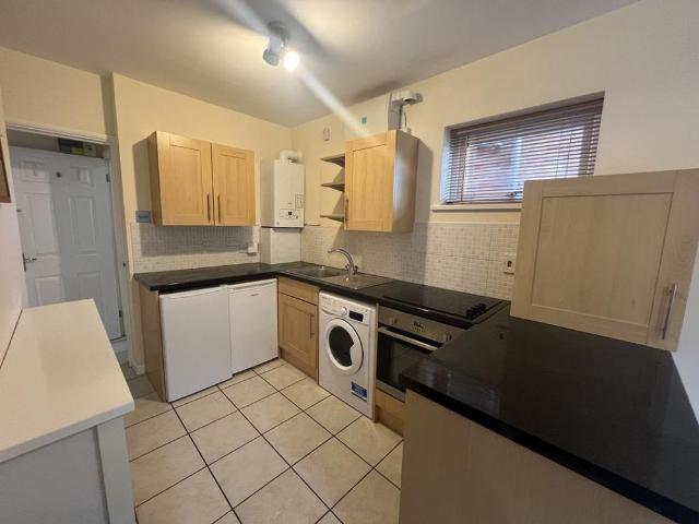 1 bedroom ground floor flat to rent