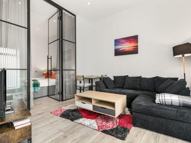 1 bedroom ground floor flat to rent