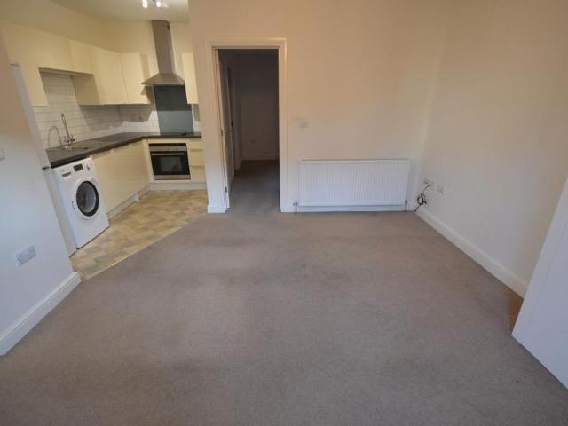 1 bedroom ground floor flat to rent