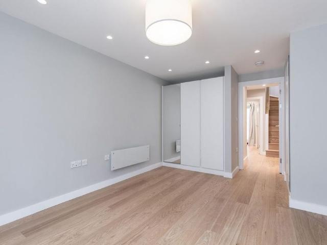 1 bedroom ground floor flat to rent