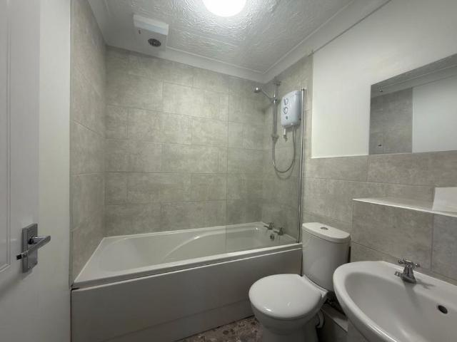 1 bedroom ground floor flat to rent