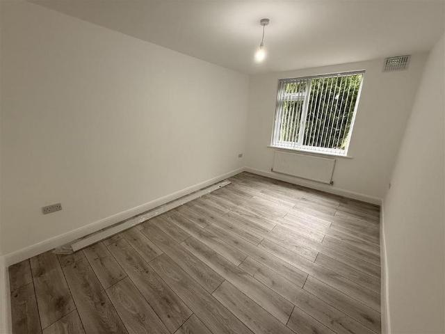 1 bedroom ground floor flat to rent