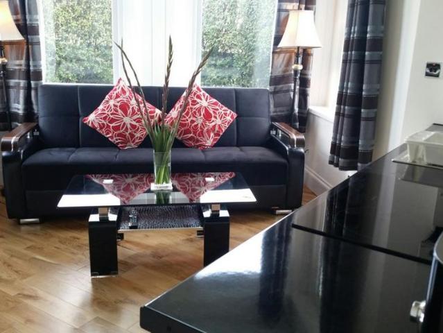 1 bedroom ground floor flat to rent