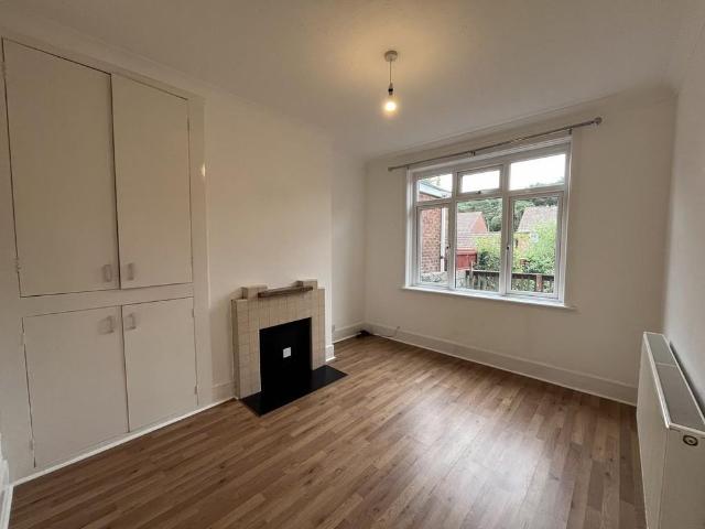 1 bedroom ground floor flat to rent