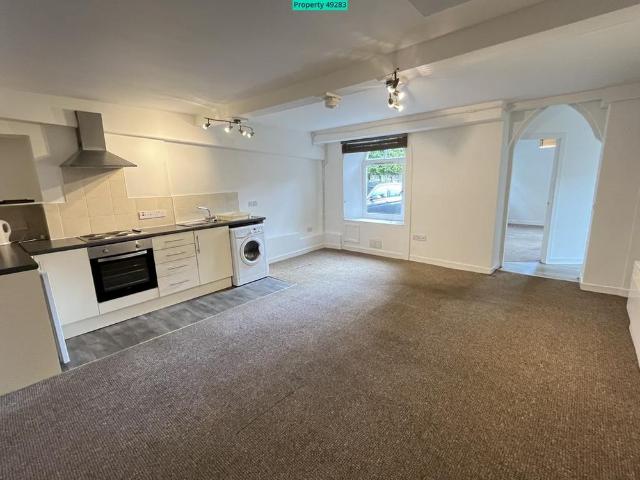 1 bedroom ground floor flat to rent