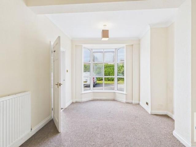 1 bedroom ground floor flat to rent