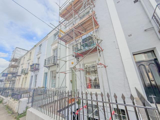 1 bedroom Ground floor flat to rent