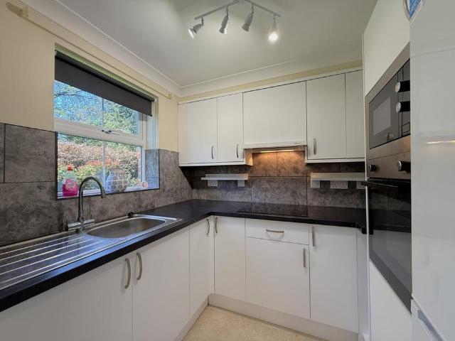 1 bedroom ground floor flat to rent