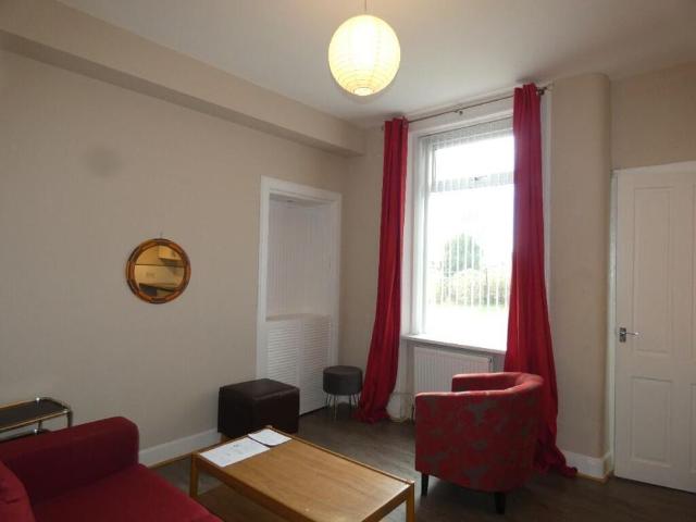 1 bedroom ground floor flat to rent