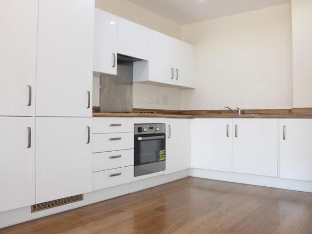 1 bedroom ground floor flat to rent