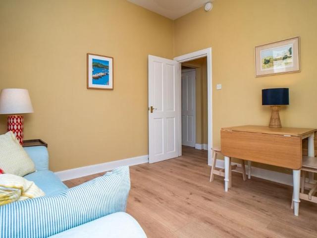 1 bedroom ground floor flat to rent