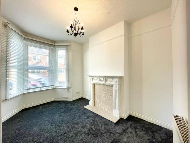 1 bedroom ground floor flat to rent