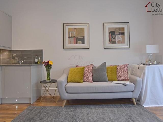 1 bedroom ground floor flat to rent