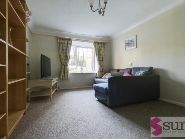 1 bedroom ground floor flat to rent