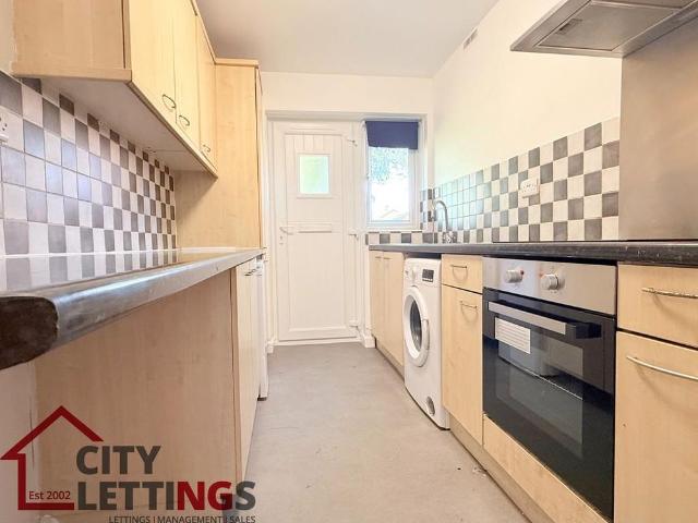 1 bedroom ground floor flat to rent