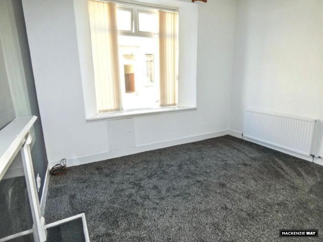 1 bedroom ground floor flat to rent
