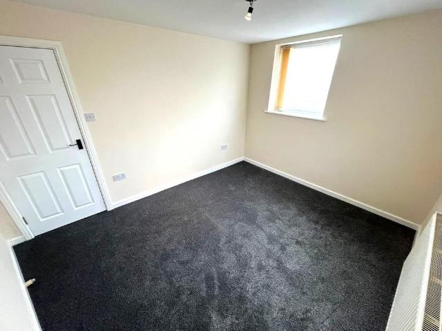 1 bedroom ground floor flat to rent