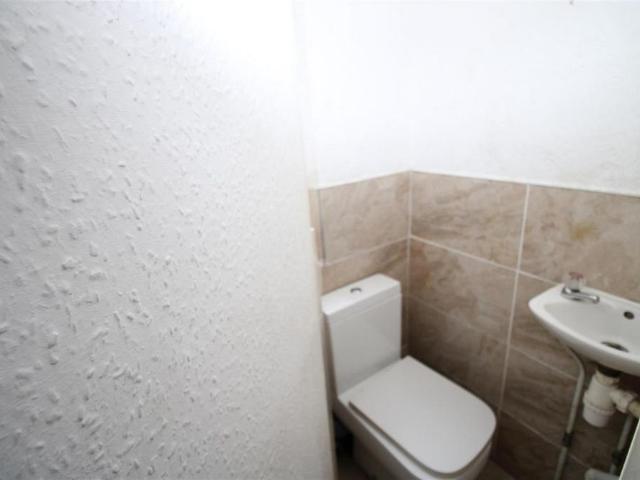 1 bedroom ground floor flat to rent