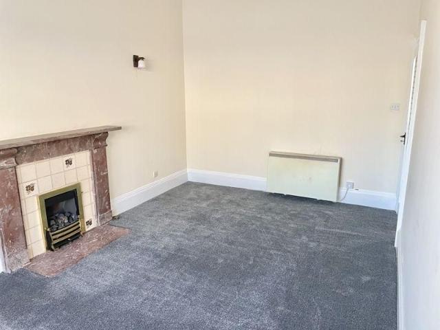 1 bedroom ground floor flat to rent