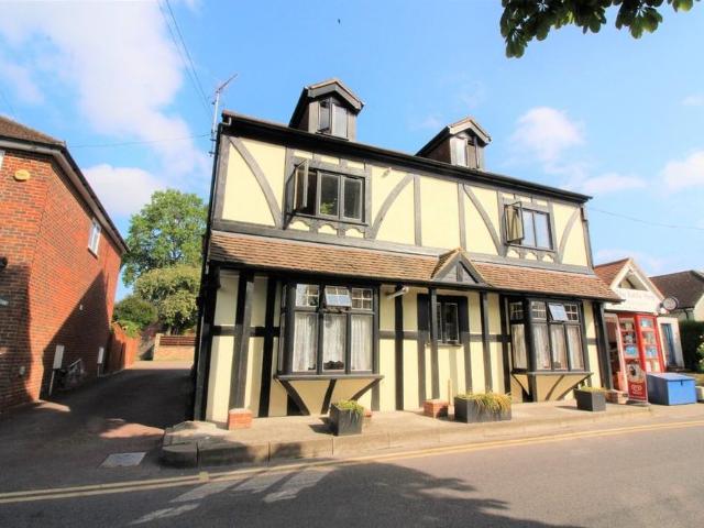 1 bedroom ground floor flat to rent