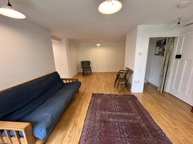 1 bedroom ground floor flat to rent