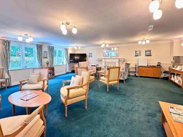 1 bedroom ground floor flat to rent