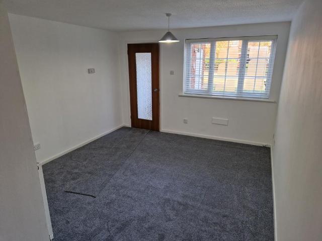 1 bedroom ground floor flat to rent