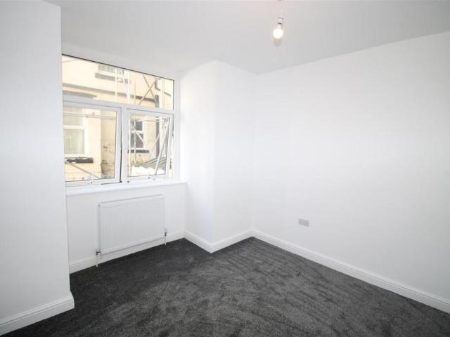 1 bedroom ground floor flat to rent