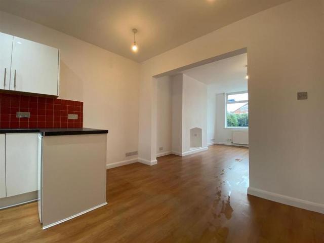 1 bedroom ground floor flat to rent