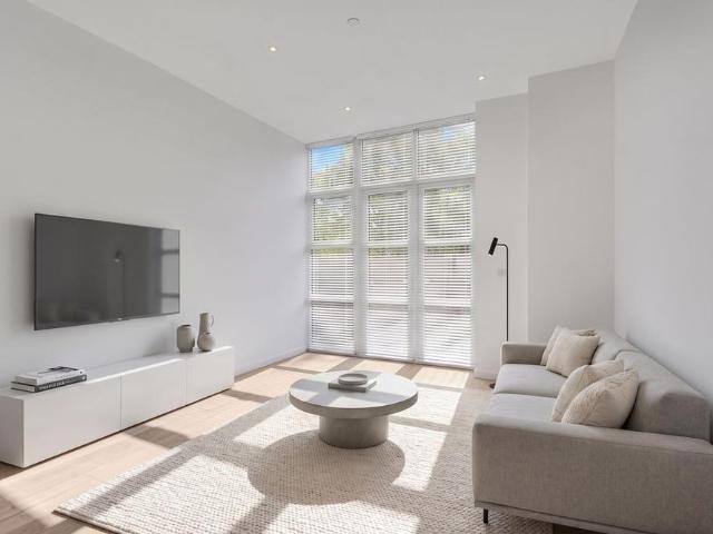 1 bedroom ground floor flat to rent