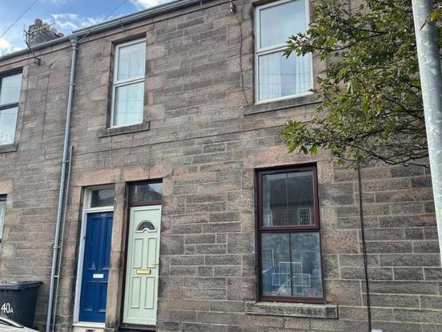 1 bedroom ground floor flat to rent