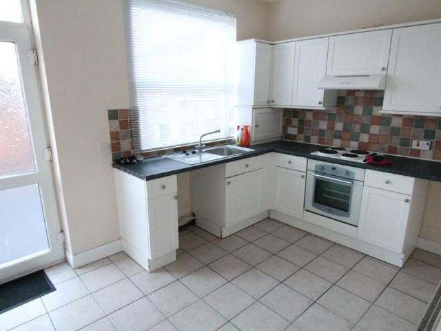 1 bedroom ground floor flat to rent