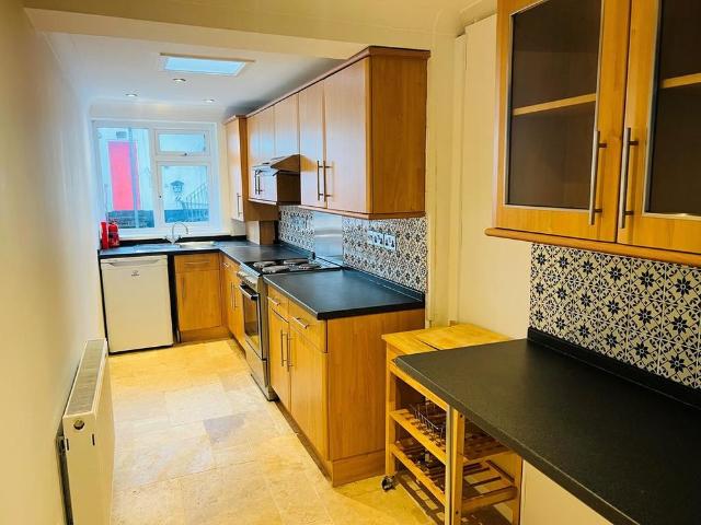 1 bedroom ground floor flat to rent