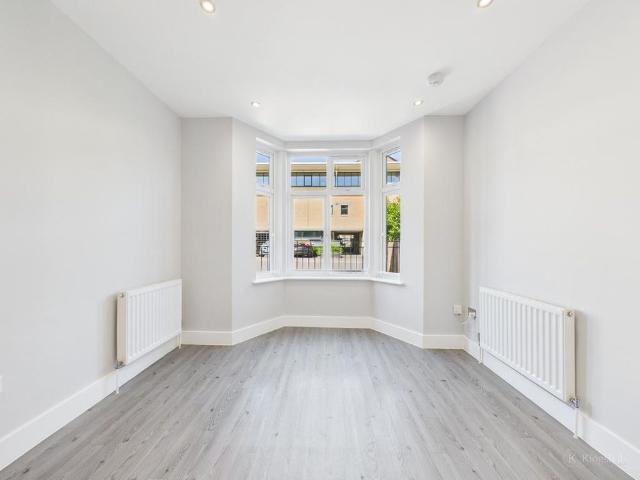 1 bedroom ground floor flat to rent