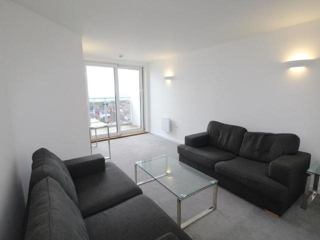 1 bedroom ground floor flat to rent